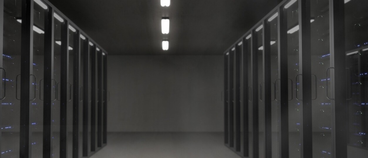 Windows Server 2025: Essentials vs Standard vs Datacenter