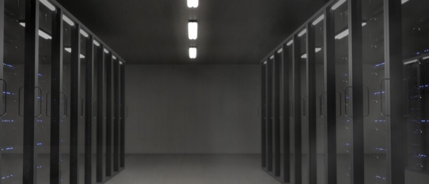 Windows Server 2025: Essentials vs Standard vs Datacenter