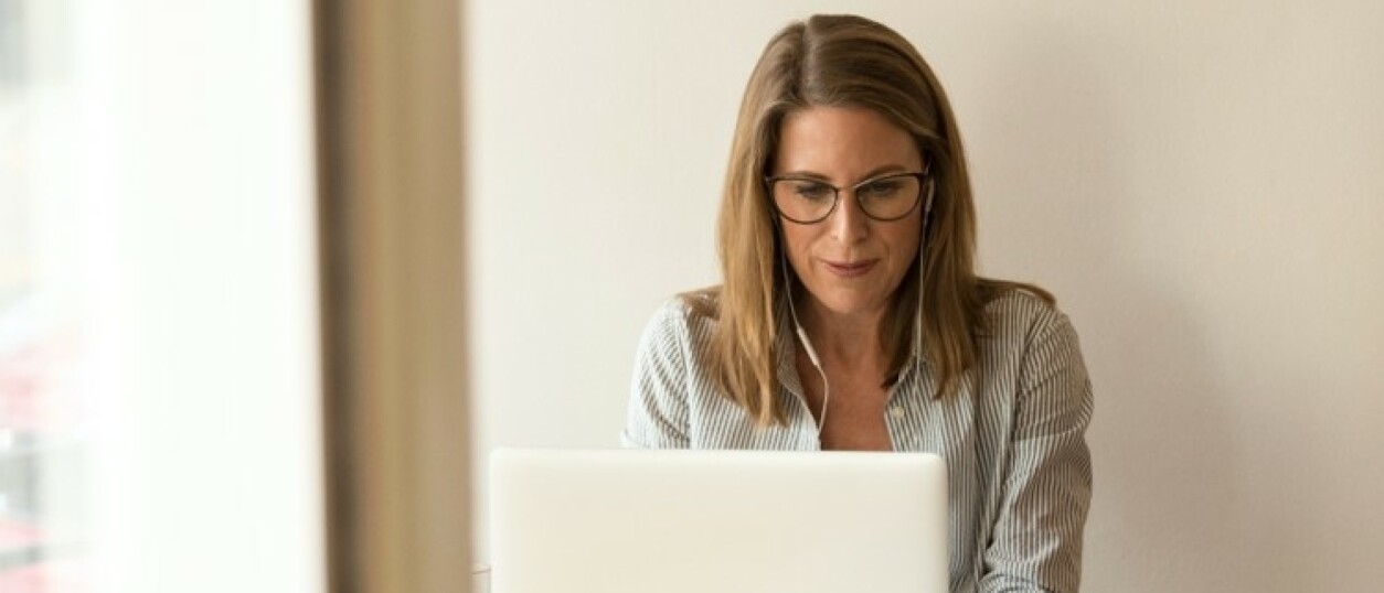 Windows Server 2022 Essentials vs Standard