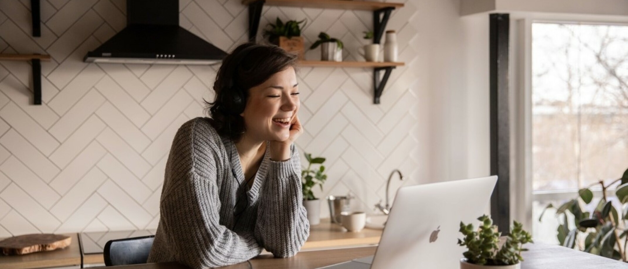 Windows Server 2022 Essentials vs Standard