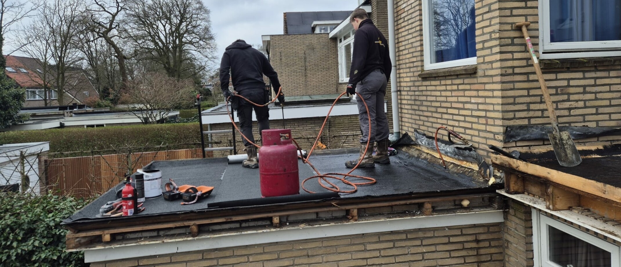 Opbouw van een Bitumen Dakbedekking: Laag voor Laag Uitleg van een ...