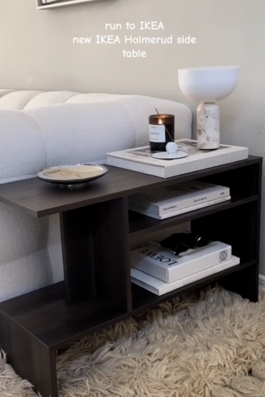 HOLMERUD: het veelzijdige bijzettafeltje van IKEA dat iedereen wil hebben
