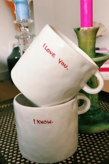 DIY: Maak een houten mokkenrek voor je koffiehoekje