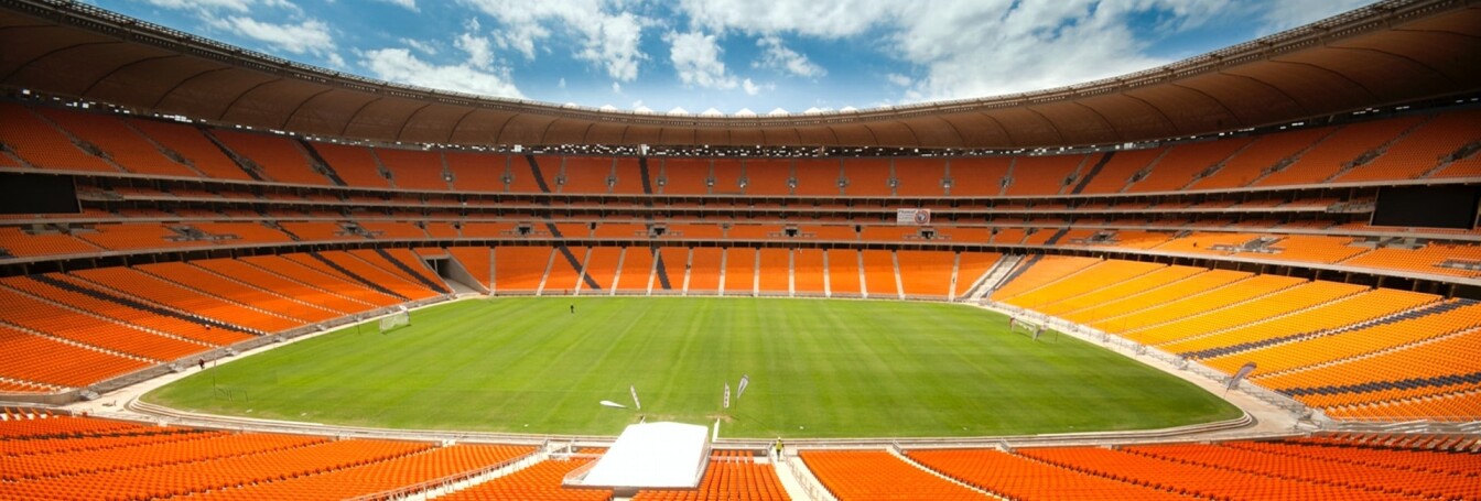 FNB Stadium - Voetbalstadion.net