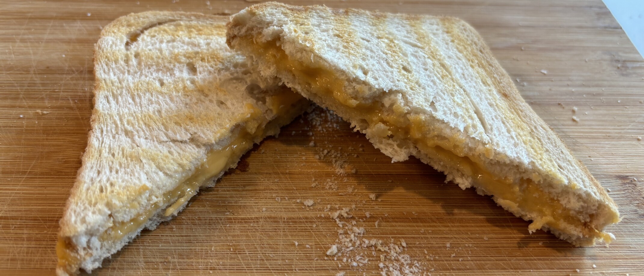 Tosti met Cheddar: Eenvoudig Genieten van Luxe Smaakervaringen!