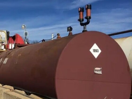 Desiccant Breathers for Drum and Bulk Tanks