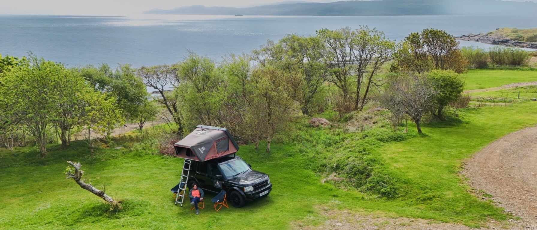 Avontuurlijke gezinsreis Schotland: 4x4 met daktent huren