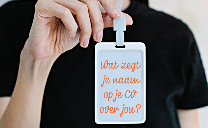 Hoe schrijf je je naam op je curriculum vitae?