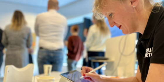 Wat is het verschil tussen een visueel verslag en een praatplaat?