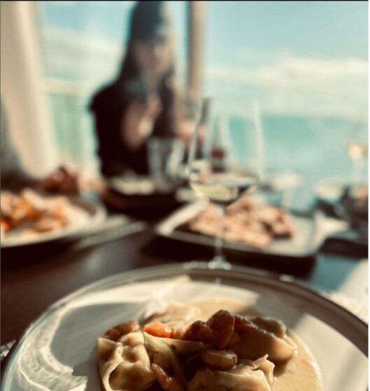 Beste Rooftop Bars / Restaurants in Durrës; Albanië