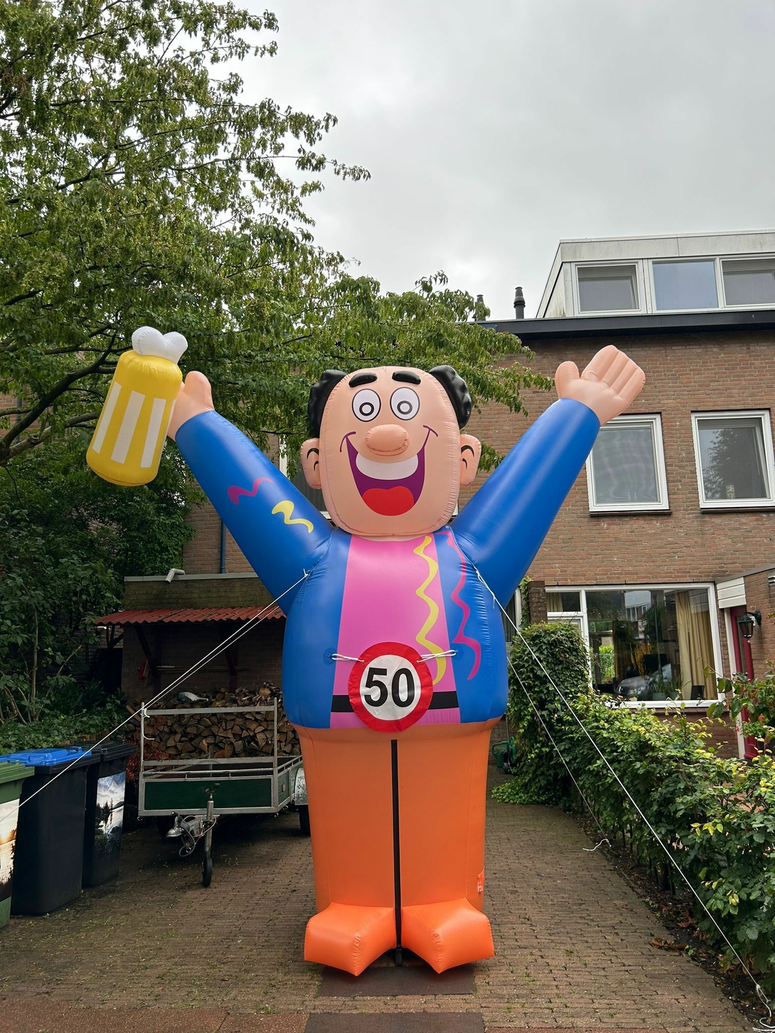 Abraham pop huren? Opblaaspoppen huren vanaf € 45,-