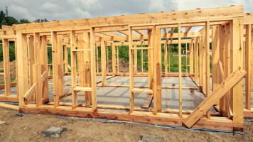 Wat is houtskeletbouw? Wat kost het, en wat zijn de voordelen?