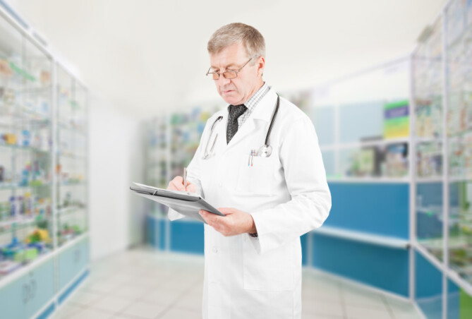 Alles over pijn in de bovenrug-oorzaken en behandeling