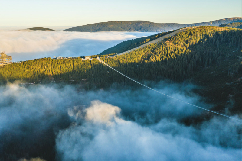 Sky Bridge 721 - dé langste hangbrug ter wereld in Moravië
