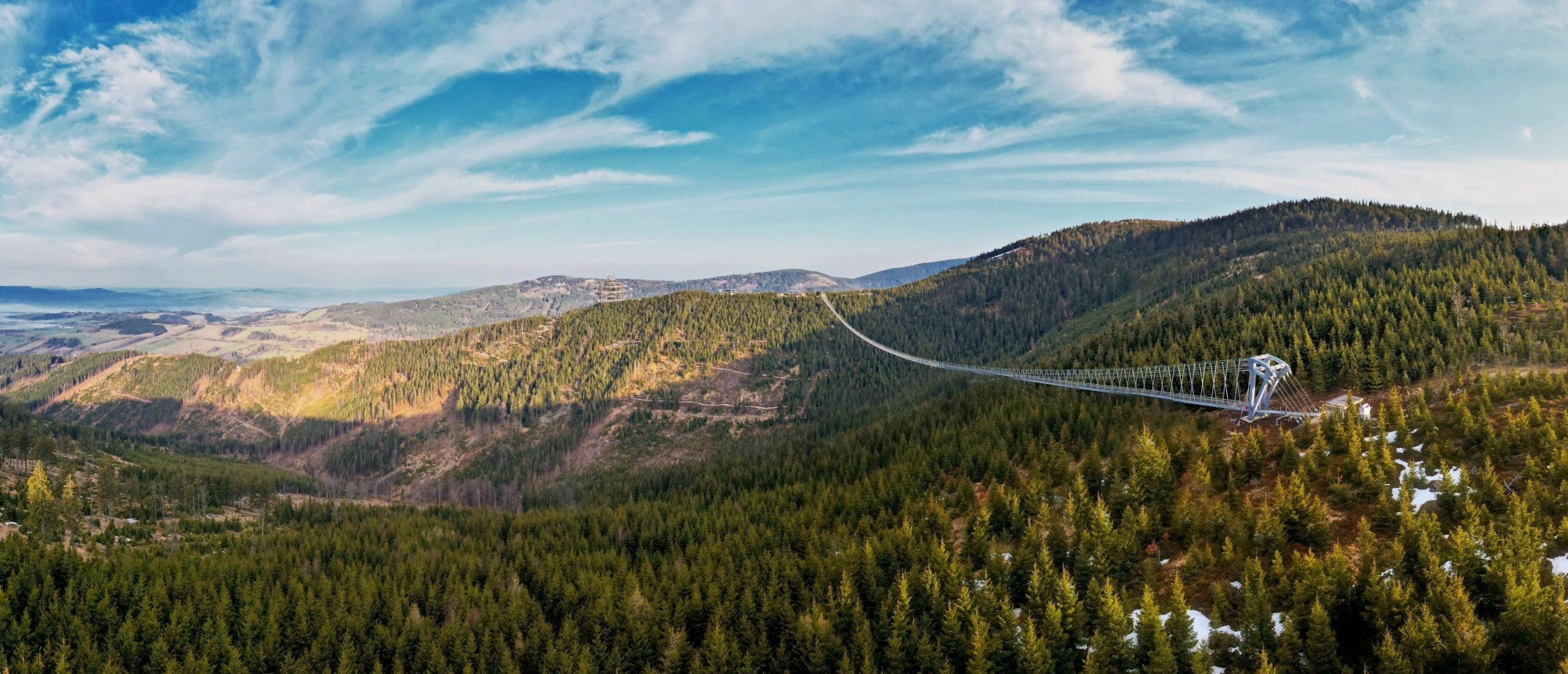 Sky Bridge 721 - dé langste hangbrug ter wereld in Moravië