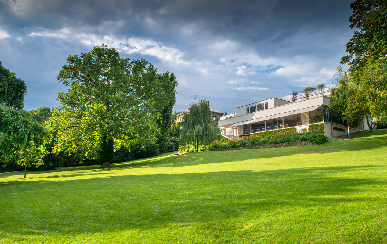 Villa Tugendhat The Tugendhat House | Kanopy