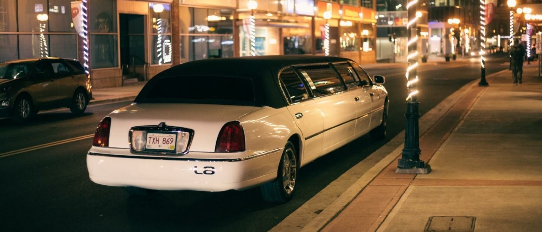 Chauffeur & Premium Taxi Services – Chauffeur Services Holland