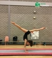 How to do a back walkover; read this step-by-step gymnastics exercises