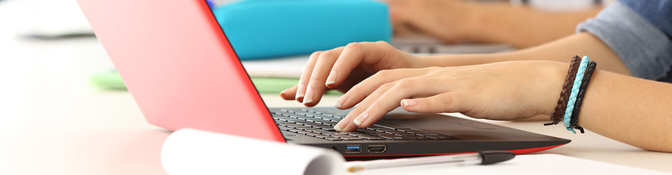 Het Typelokaal | Blind leren typen met een leuke typecursus