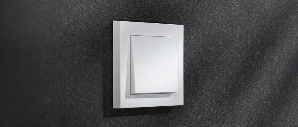 Zwart glanzend schakelmateriaal - Jung A550