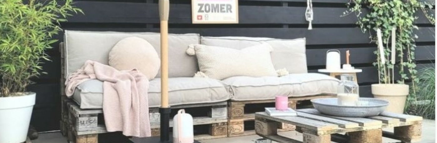 Zó maak je zelf een hippe palletbank voor in je tuin