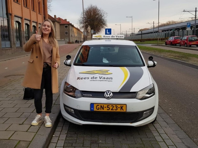 Autorijbewijs halen? Kees de Vaan opleidingen | Boek een adviesles!