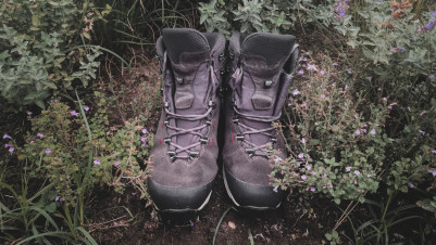 Wat zijn goede wandelschoenen voor een wandelvakantie?