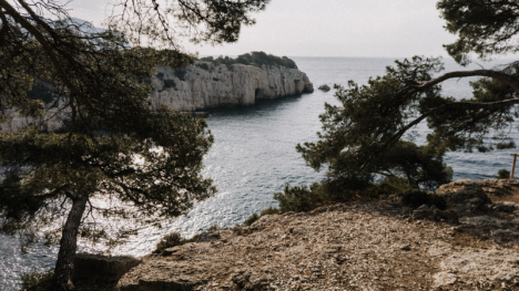 Wandelen langs de calanques bij Cassis