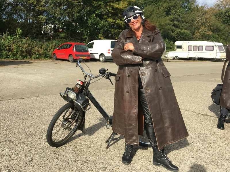 Hoe werkt het huren van een solex bij Solex Verhuur Texel?