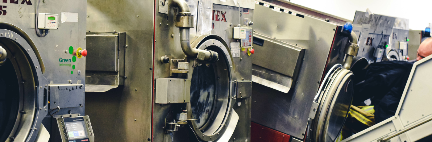 De voordelen van industriele wasmachines voor het wassen van werkkleding