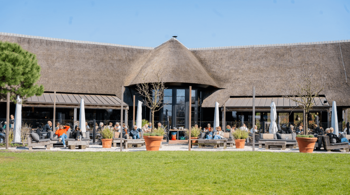 Stem op Venneper Lodge als het leukste terras van Nederland!